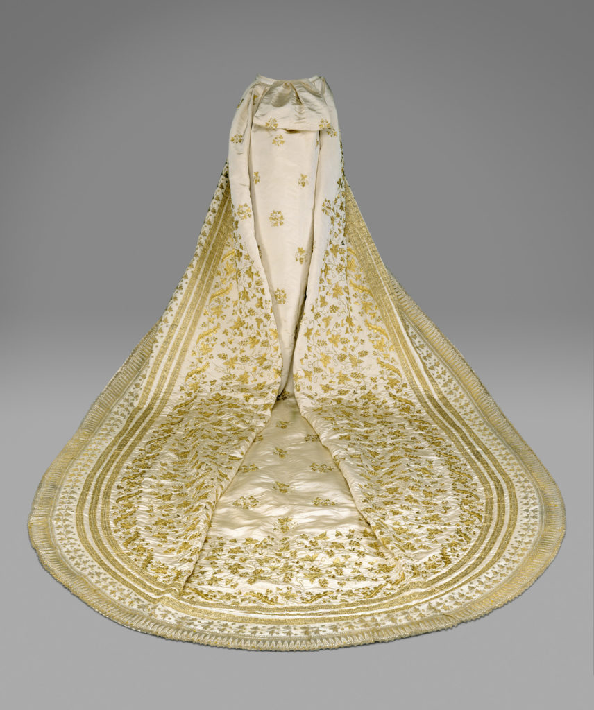 Sisi’s “mystery dress” - ICOM COSTUME - ICOM COSTUME